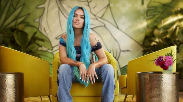 ¡"AHÍ LES DEJO ESE VELÓN"! Karol G enciende las redes con una foto ...