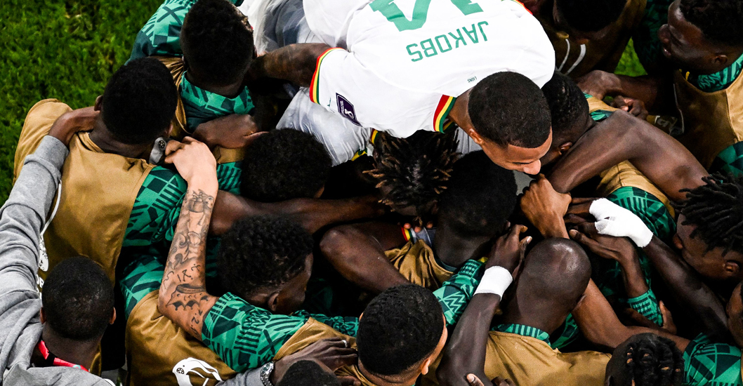¡SIN SOBRESALTOS! Senegal derrota a Qatar y se mete en la pelea por la ...