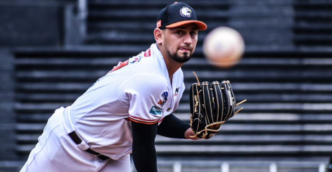 ¡BRAZO DE ORO! Mario Sánchez se alzó como Pitcher del Año - Noticia al ...