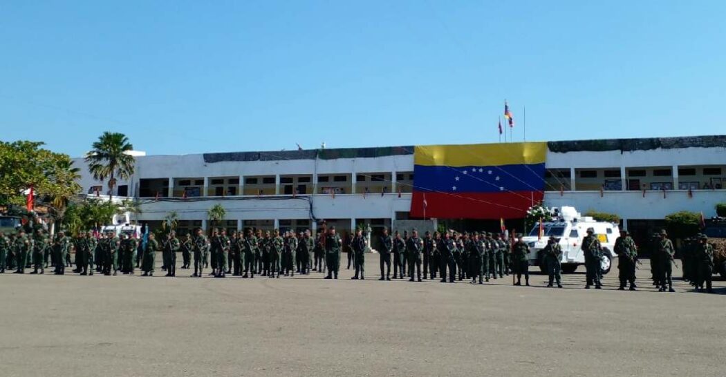¡CONMEMORACIÓN EN EL CUARTEL EL LIBERTADOR! Metro de Maracaibo presente ...