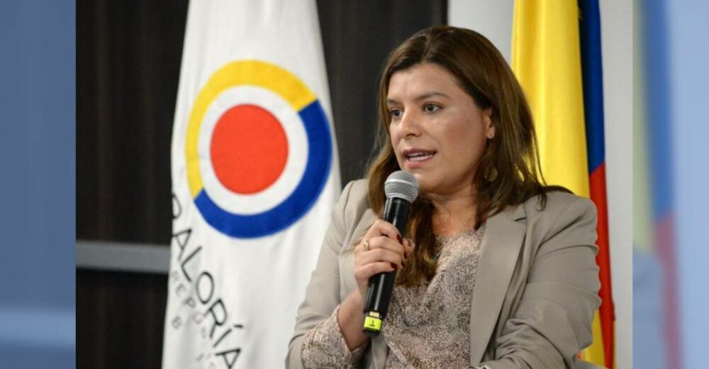 ¡SEGUNDA DEL GOBIERNO NACIONAL! Renuncia a su cargo Flor Esther Salazar, funcionaria de alto ...