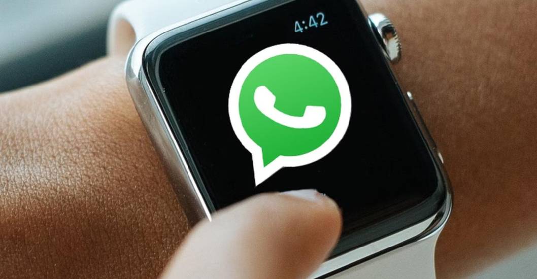 ¡USANDO SU RELOJ INTELIGENTE! WhatsApp amplía sus funciones ante la ...
