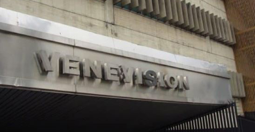 ¡NUEVA PRODUCCIÓN DE VENEVISIÓN! La primera foto oficial de todo el ...