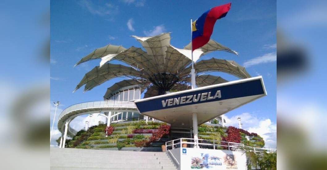 ¡PIEZA ARQUITECTÓNICA COMO DESTINO TURÍSTICO! Monumento Flor de ...