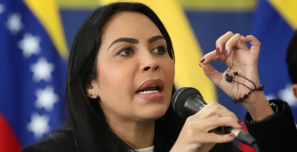 ¡DELSA SOLÓRZANO FORMALIZA DENUNCIA! Tras ser víctima de amenazas de ... ¡DELSA SOLÓRZANO FORMALIZA DENUNCIA! Tras ser víctima de amenazas de ...