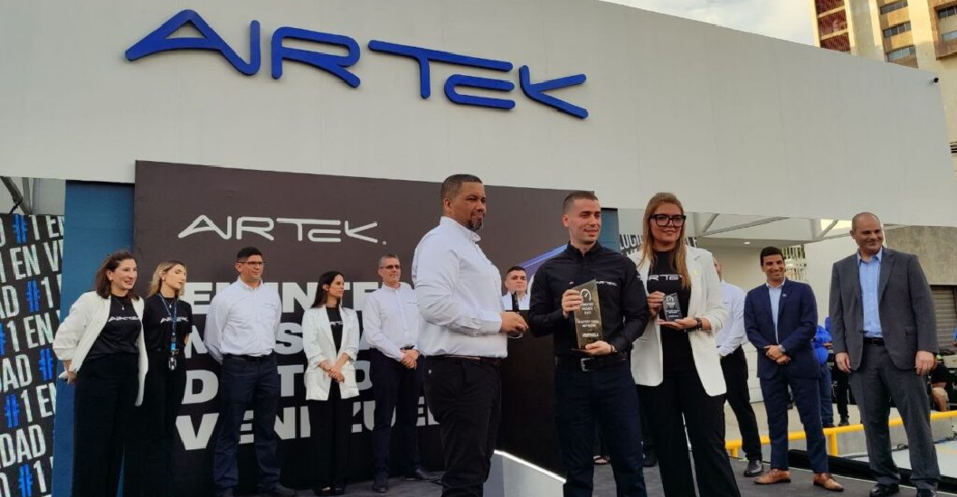 ¡RECONOCIENDO SU TRABAJO! AirTek recibe premio por ser la red fija más rápida de Venezuela ...