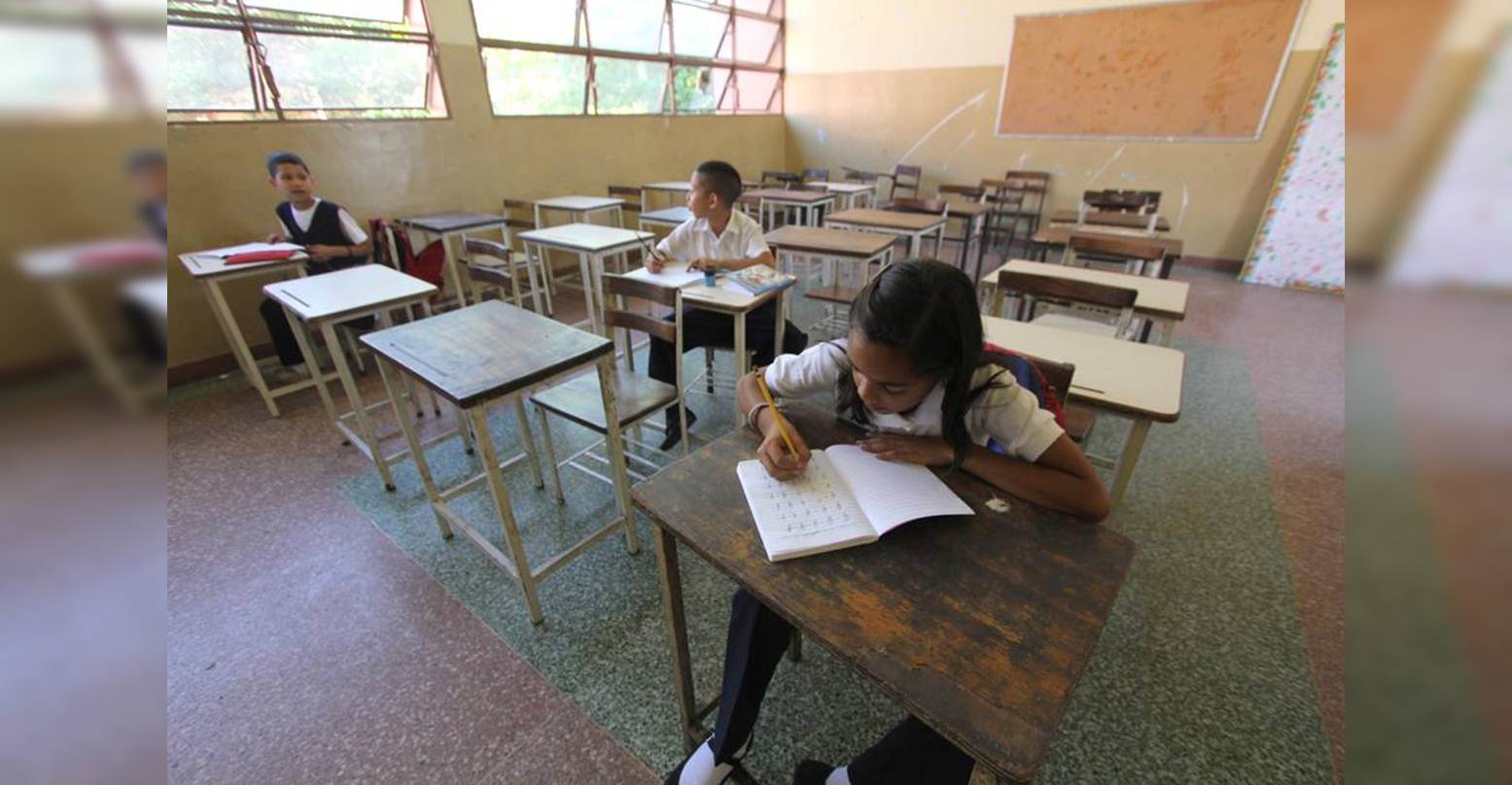 ¡CRISIS EDUCATIVA! Tasa de escolaridad actual en el país es la más baja ...