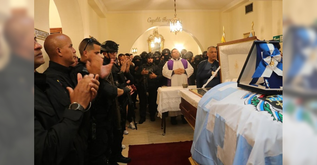 ¡CAÍDO EN FUNCIONES! Cicpc realizó homenaje y ascenso post mortem al Detective Jefe Alberto ...