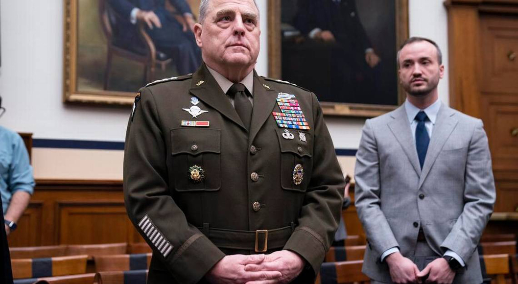 ¡RETIRARON SU SEGURIDAD PERSONAL! EEUU investigará al general retirado ...