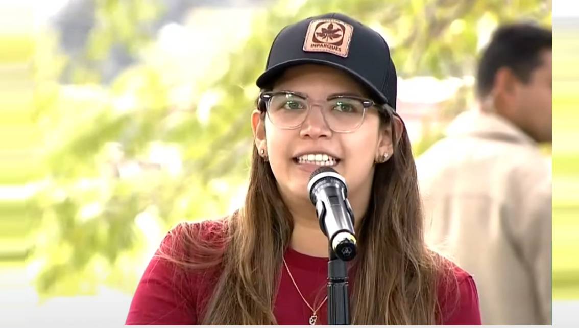 ¡ROSINÉS SORPRENDE! La hija del presidente Chávez demuestra capacidad y ...