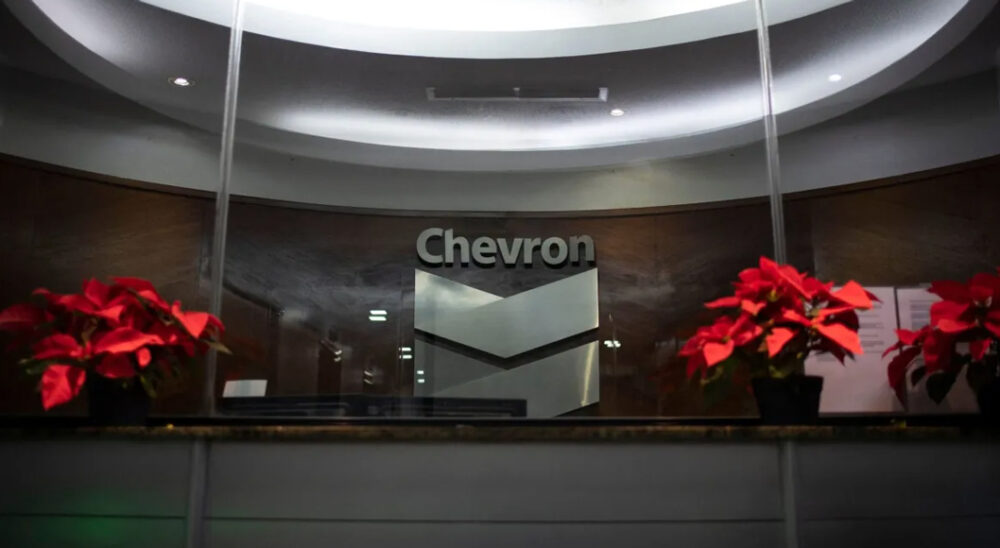 ¡CUMPLIENDO CON LA ORDEN EJECUTIVA! Chevron anuncia que respetará ...