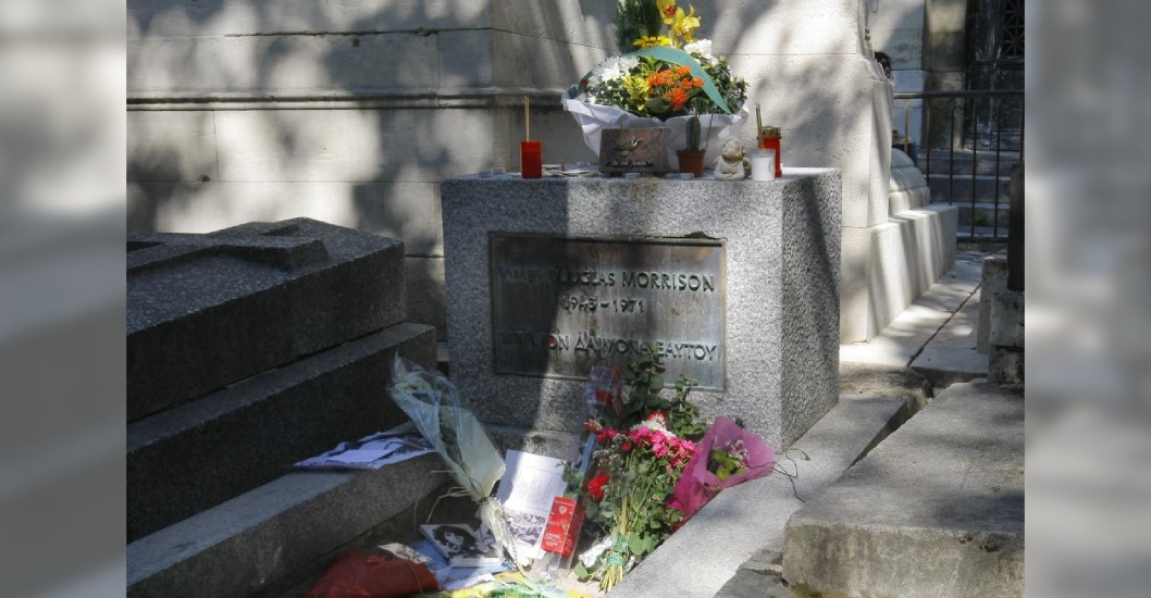 ¡CASI QUE FUE UNA CARAMBOLA! Recuperan busto del vocalista de The Doors, Jim Morrison, que fue ...