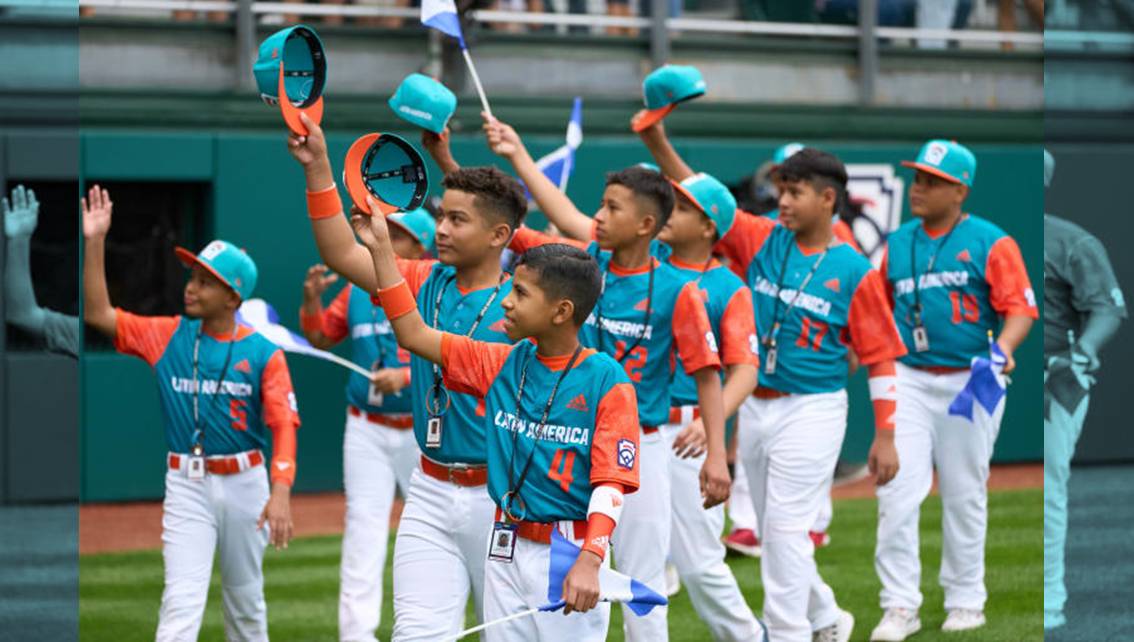 ¡MEDIDA RADICALMENTE GRAVE! 'Vestidos y alborotados' quedarán tres ...