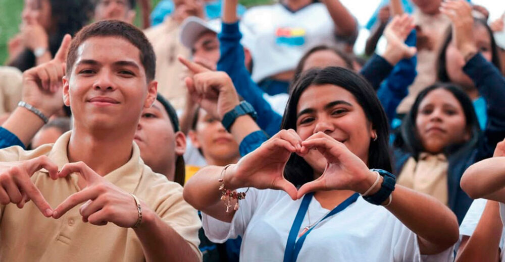 ¡APUESTA POR LA JUVENTUD! Presidente Nicolás Maduro anuncia instalación ...