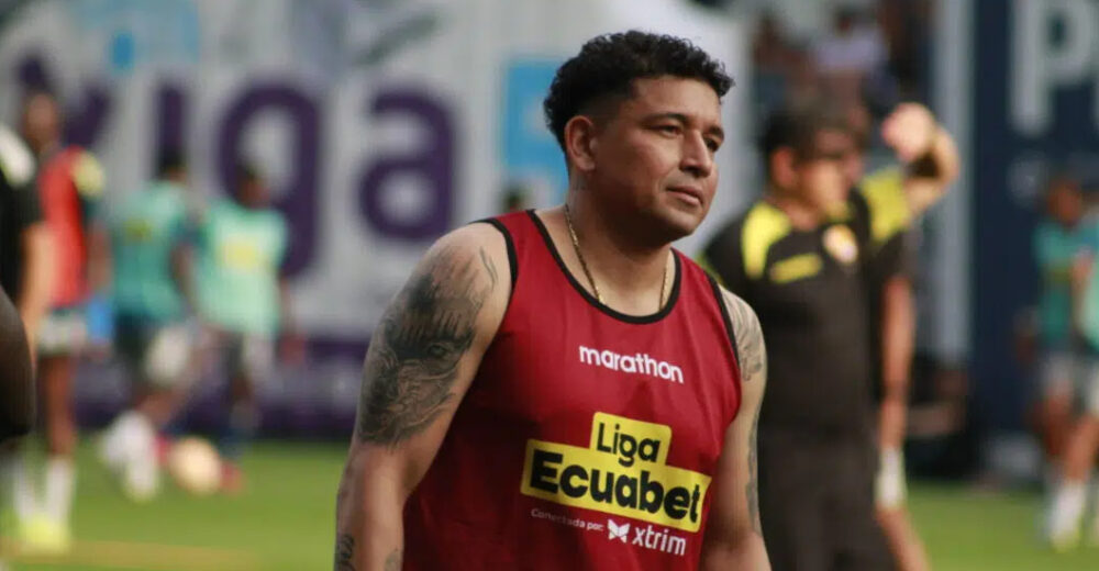 ¡ATACADO FRENTE A SU MADRE Y PAREJA! Asesinan al futbolista Mario ...