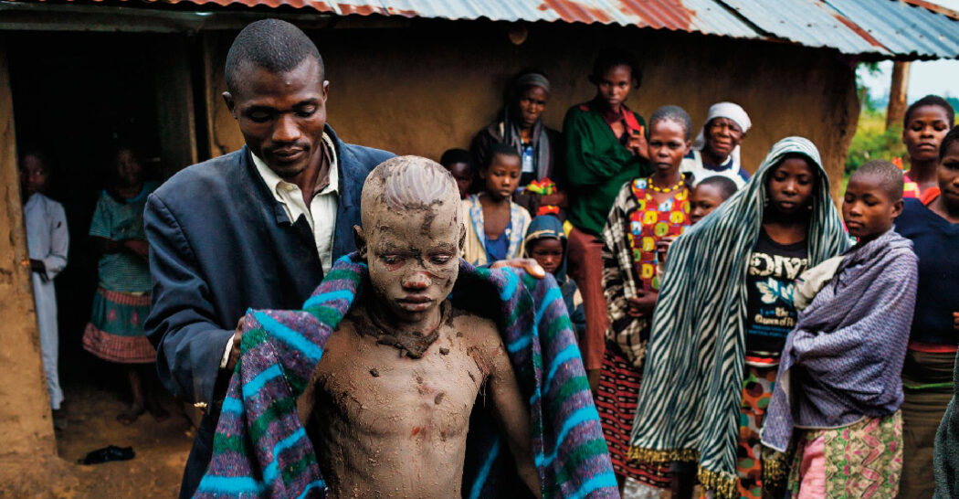¡GOBIERNO INTERVIENE ANTE EL RITUAL! 41 jóvenes mueren en Sudáfrica por ...