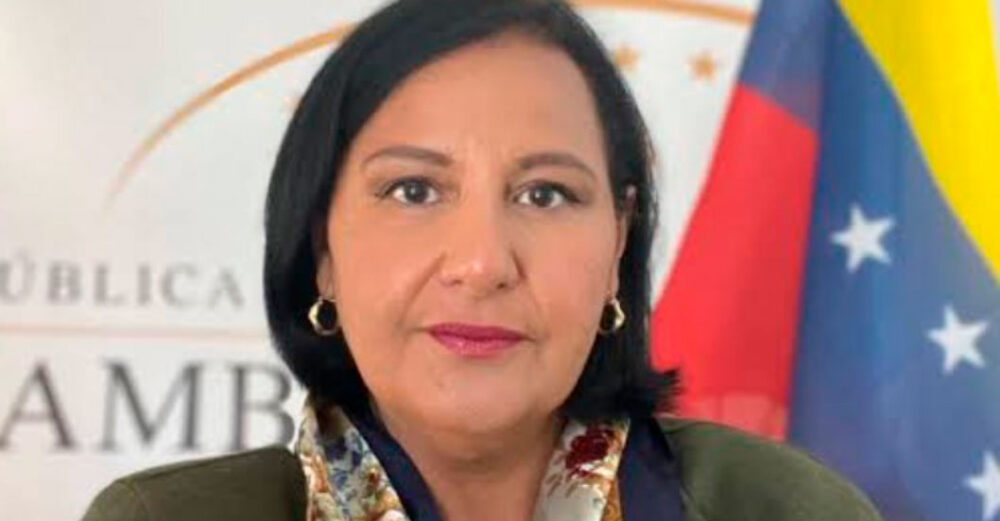 ¡TRAS OCHO AÑOS EN EL EXILIO! Dinorah Figuera regresa a Venezuela para ...